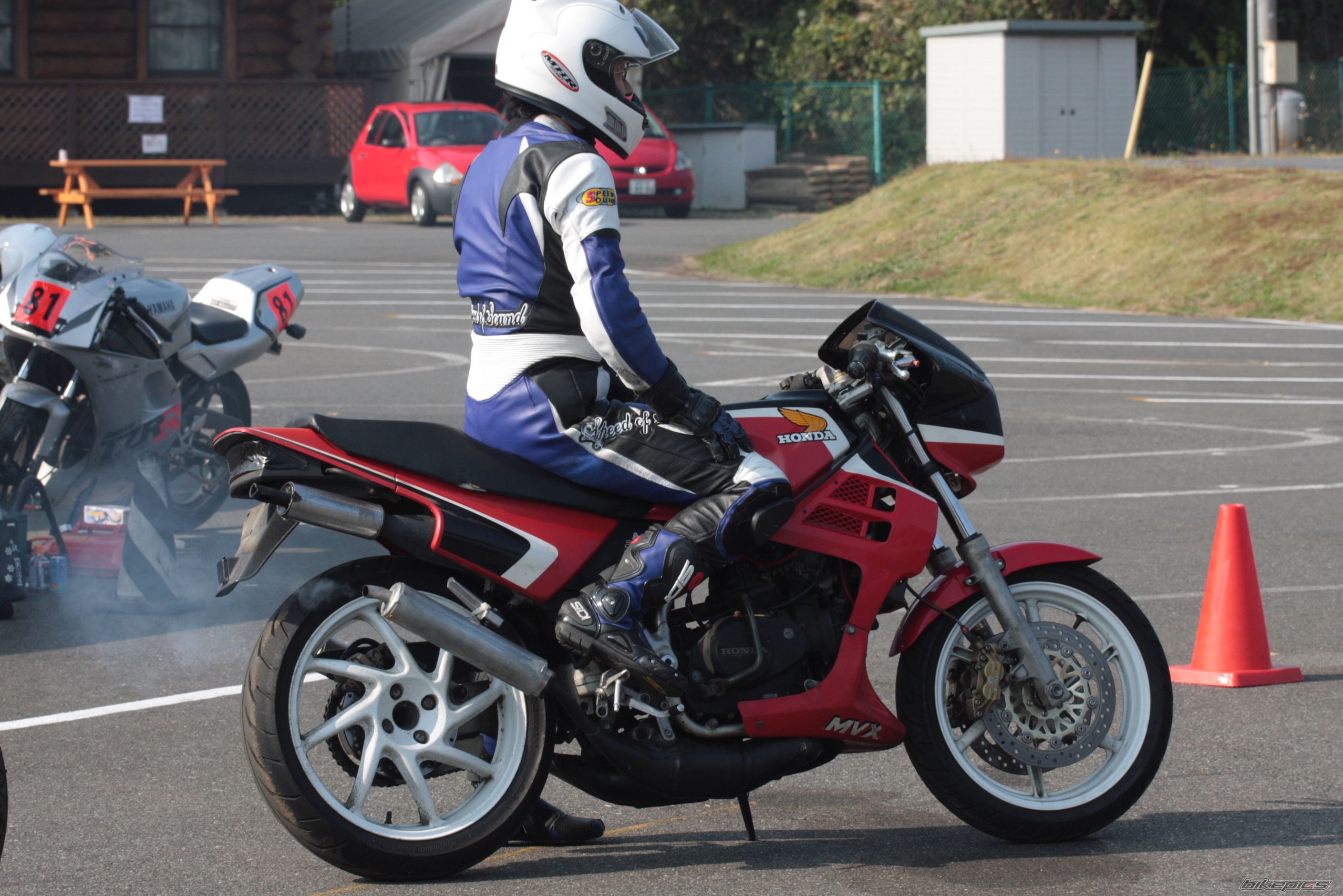 Honda MVX 250F 3 – ENOANDERSON – Motorbike