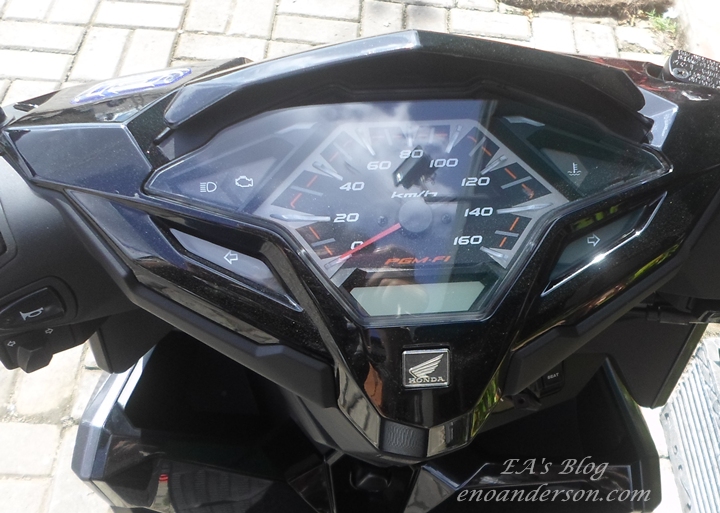 Apa Aja Sih Kelebihan & Kekurangan Fisik New Honda Vario 150 ...